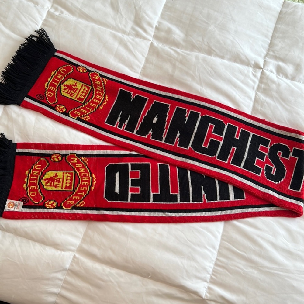 Manchester United Soccer Scarf - Gem